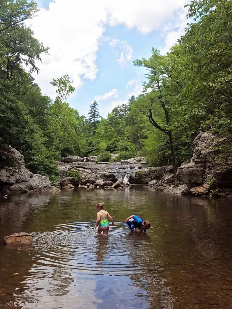 Hiking & Creeking Little Missouri Falls with Kids • RUN WILD MY CHILD