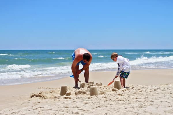 40 Beach Games for Kids • RUN WILD MY CHILD